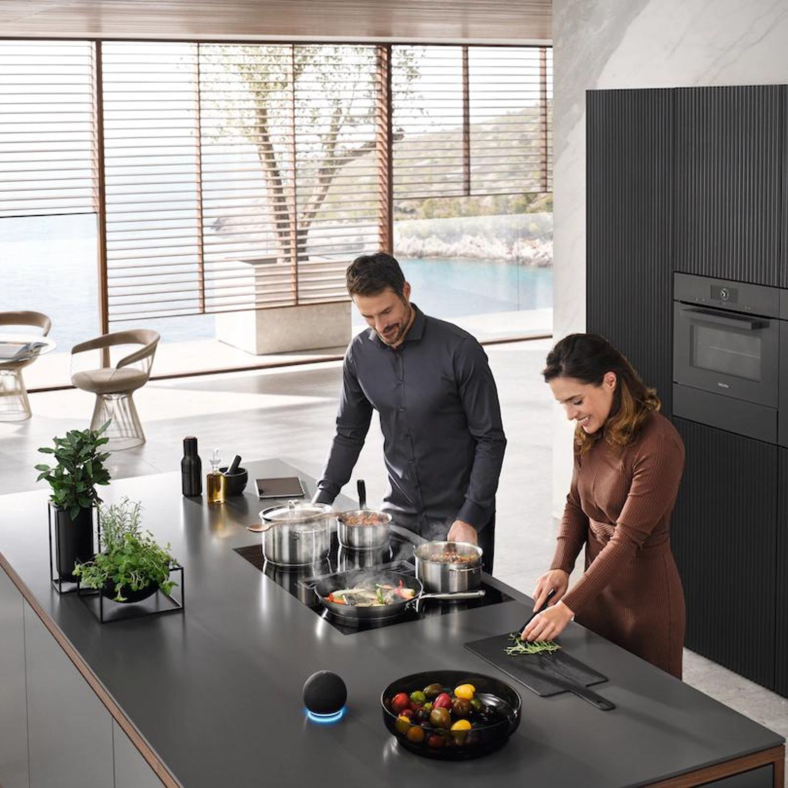 Miele Induktionshäll m fläkt KMDA7272FLA | Kitchens.se